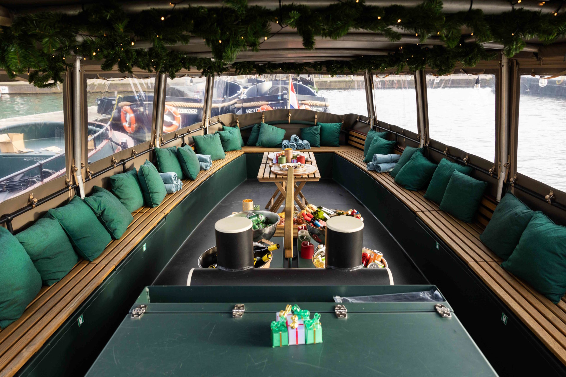 Private boat tour Amsterdam - Mokumboot